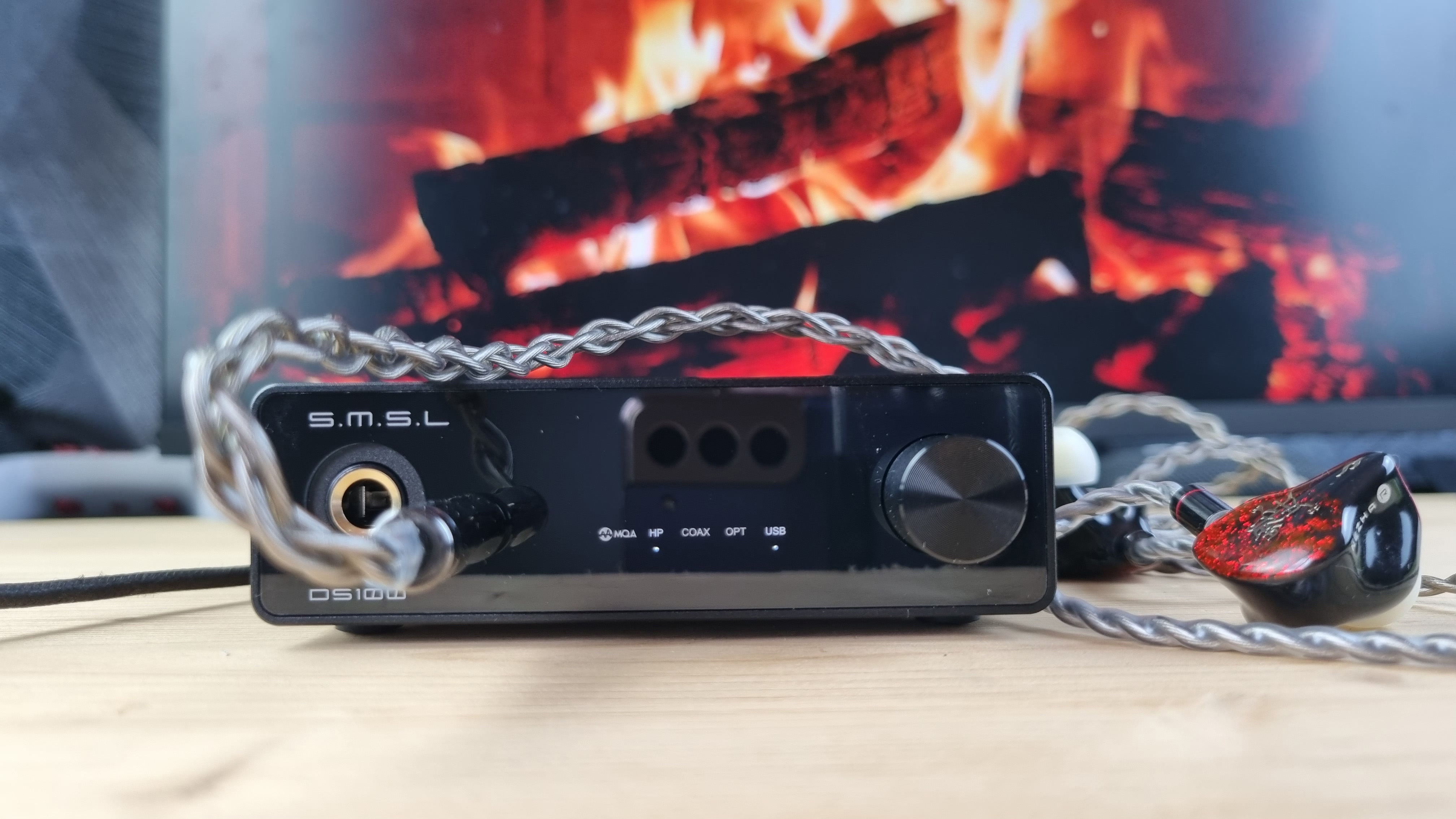 Обзор SMSL DS100: недорогой стационарный ЦАП с усилителем для наушников ...
