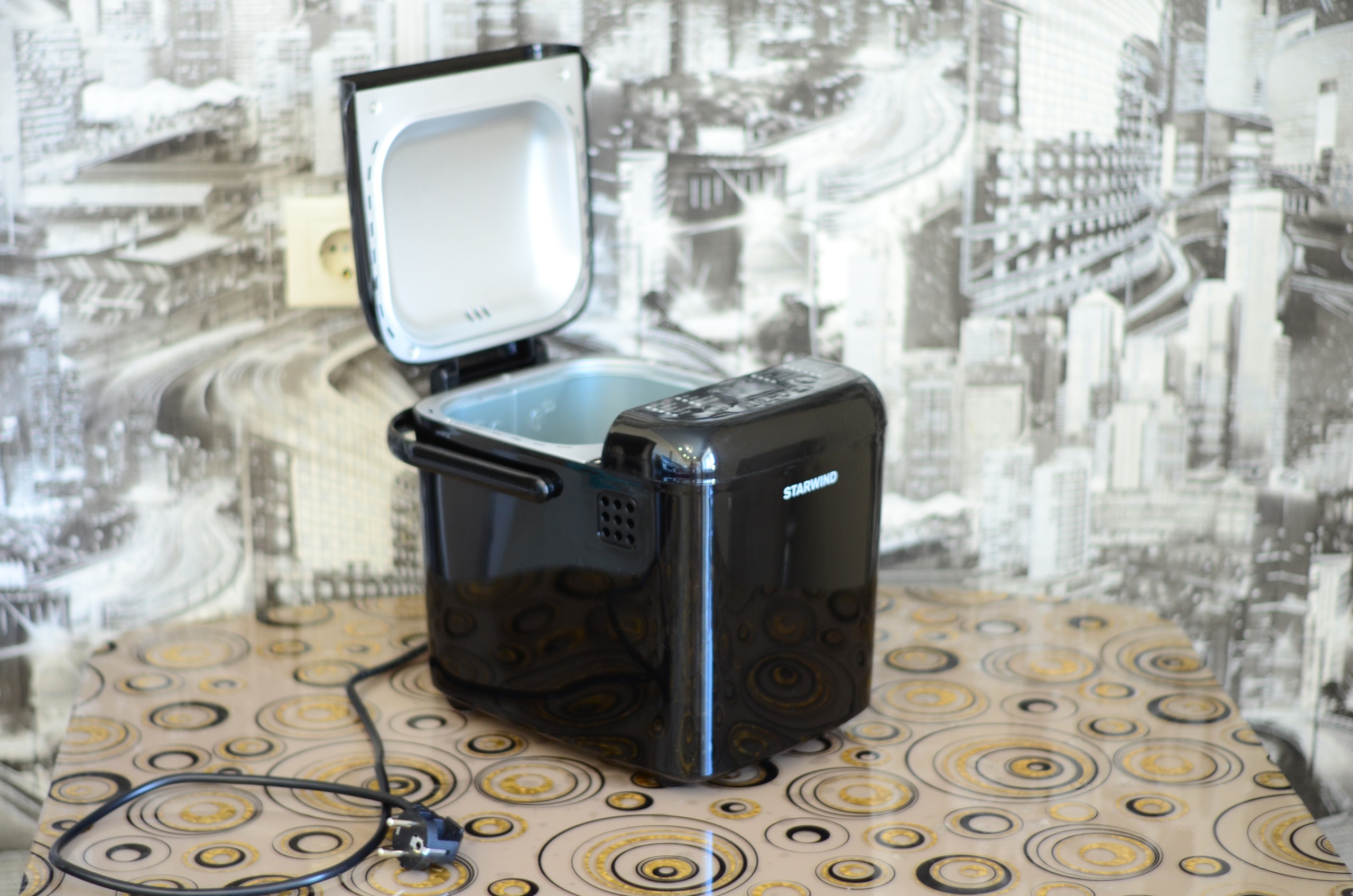 Обзор хлебопечки Starwind SBM1083 (500 Вт) / Техника для дома / iXBT Live