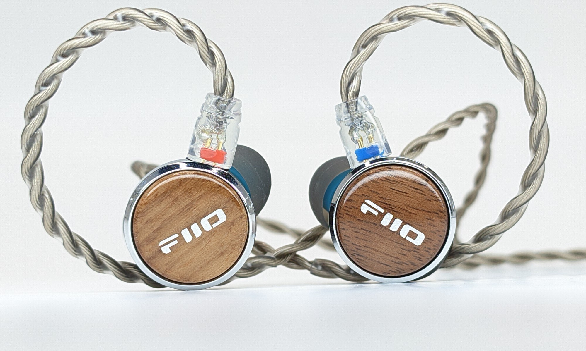 FiiO FP3 - сочно и точно - обзор внутриканальных планарных наушников / Аудио и звук / iXBT Live