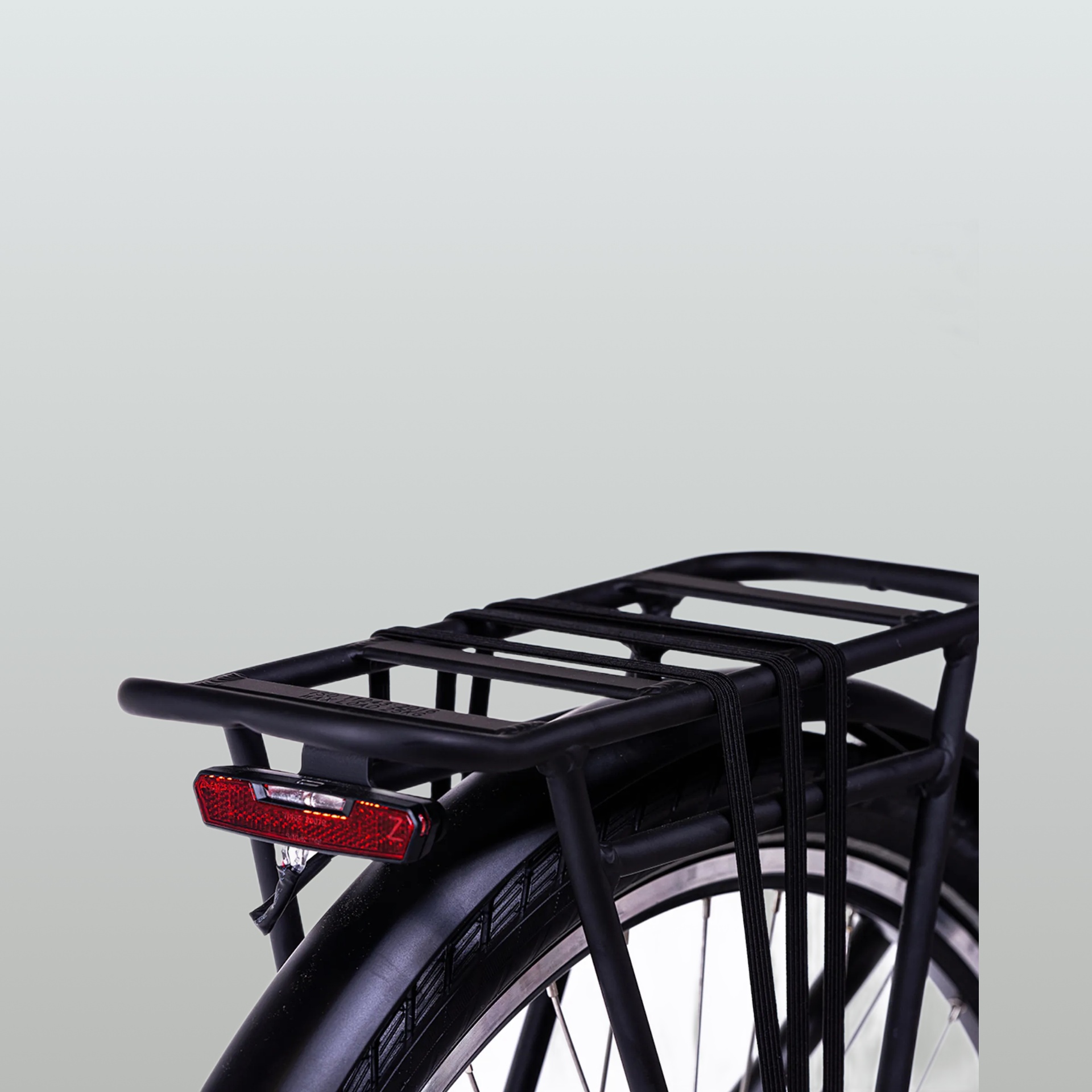 Британский производитель Shark eBikes выпустил велосипед Shark Mako ...