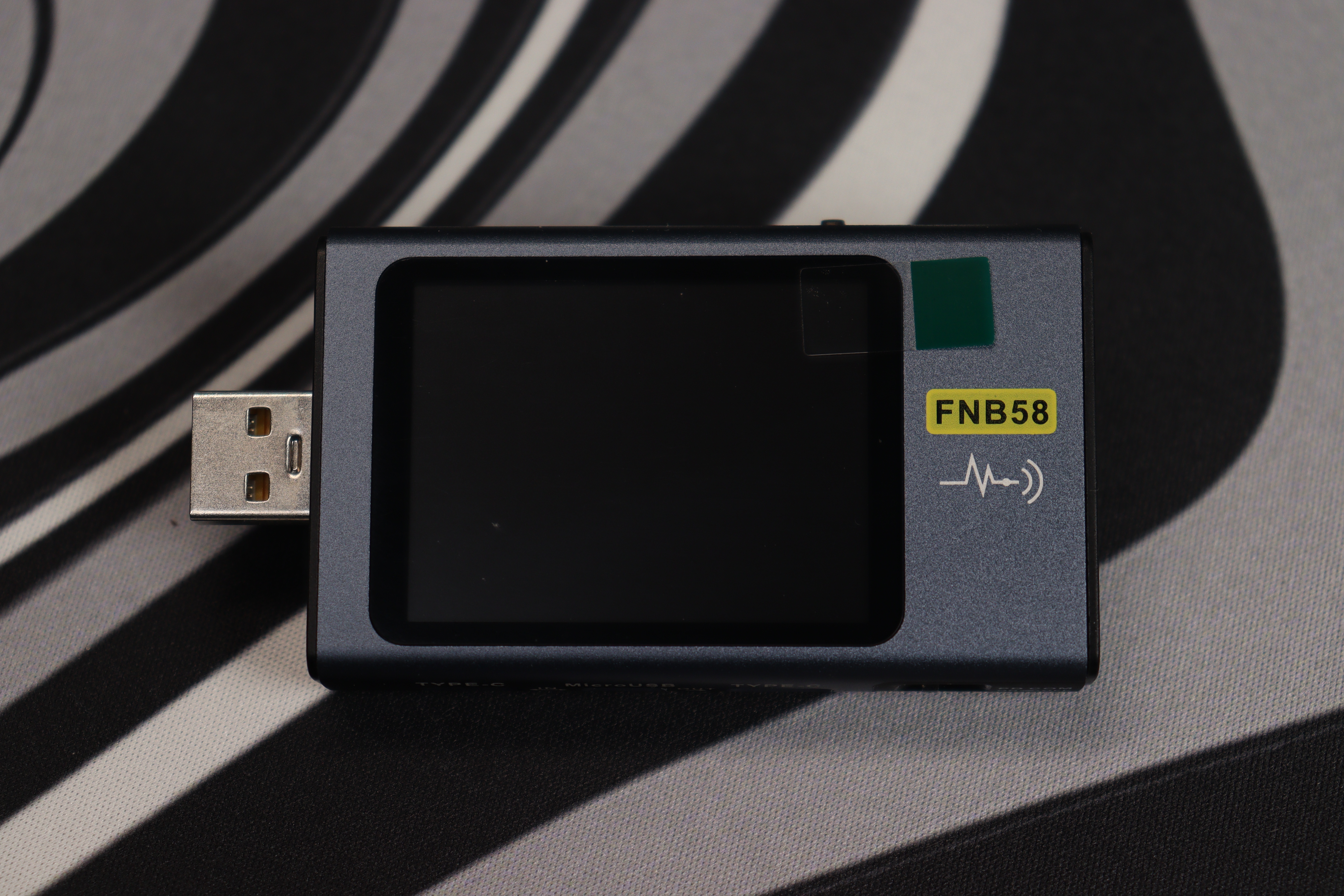 Обзор USB тестера FNB 58: Продвинутый инструмент для анализа зарядных ...