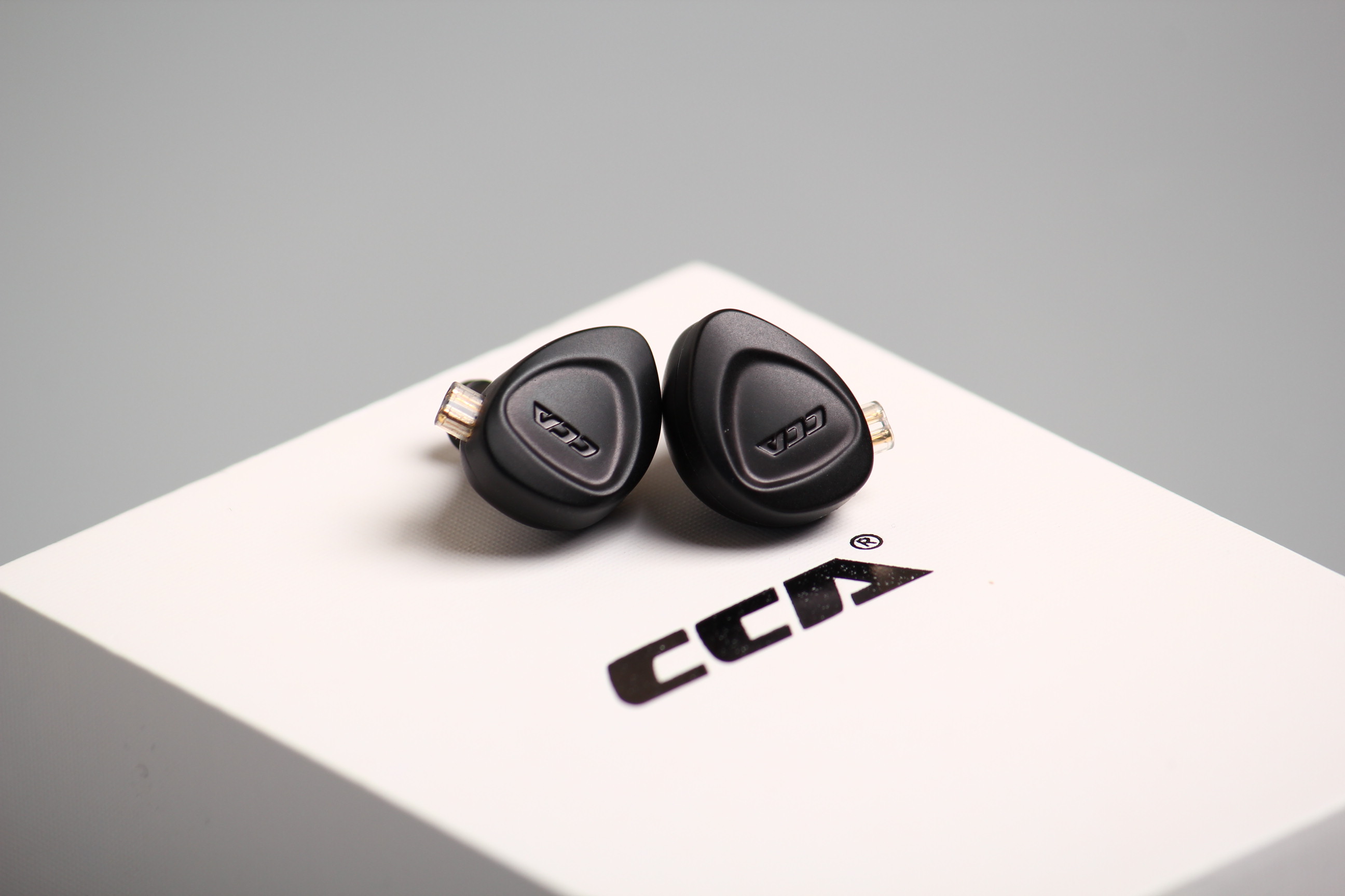 CCA CKX: аудиофильские гибридные наушники с повышенной детализацией ...