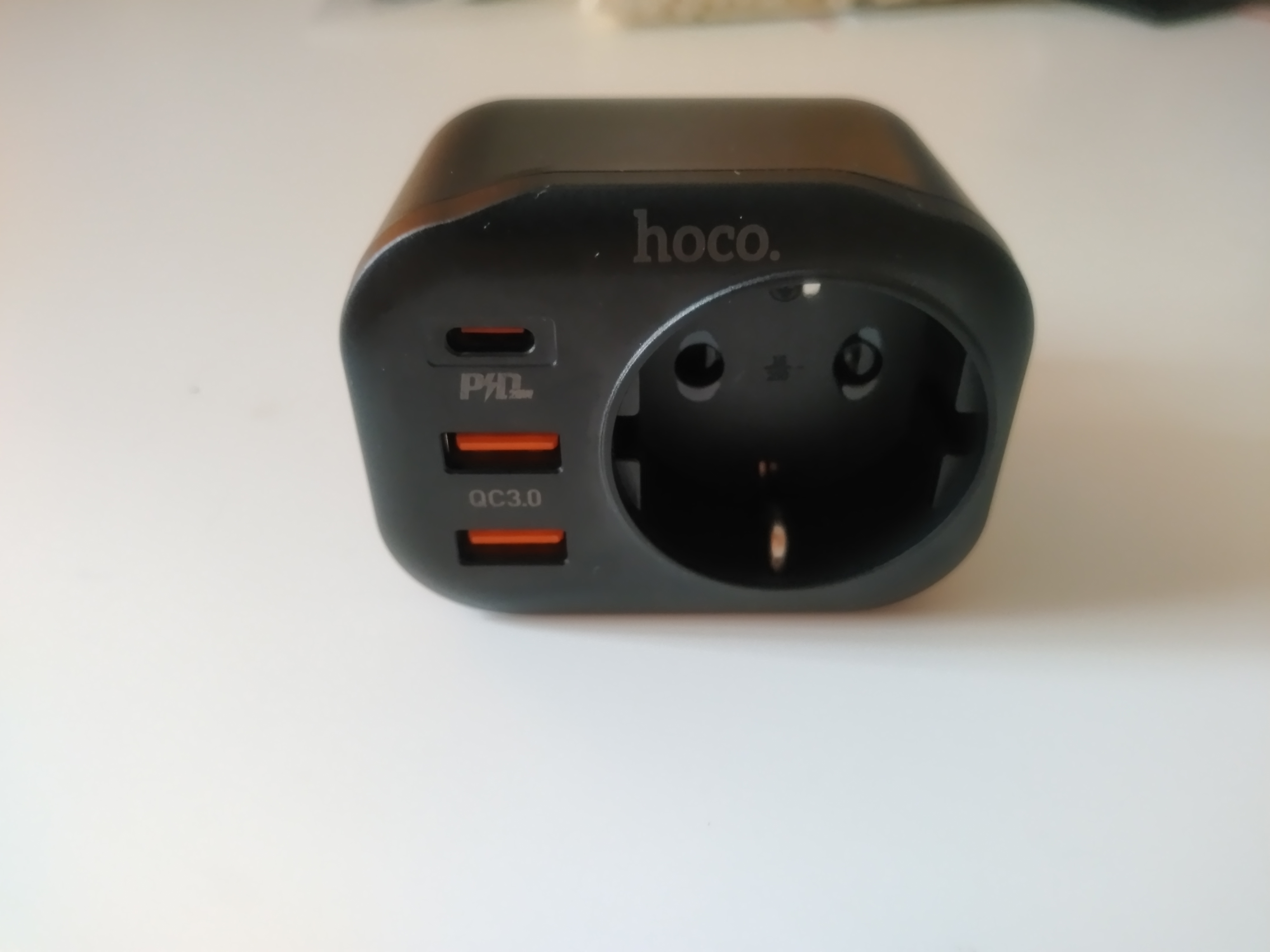 Обзор разветвителя Hoco (модель NS3) с одной розеткой и тремя USB / Питание и аккумуляторы ...