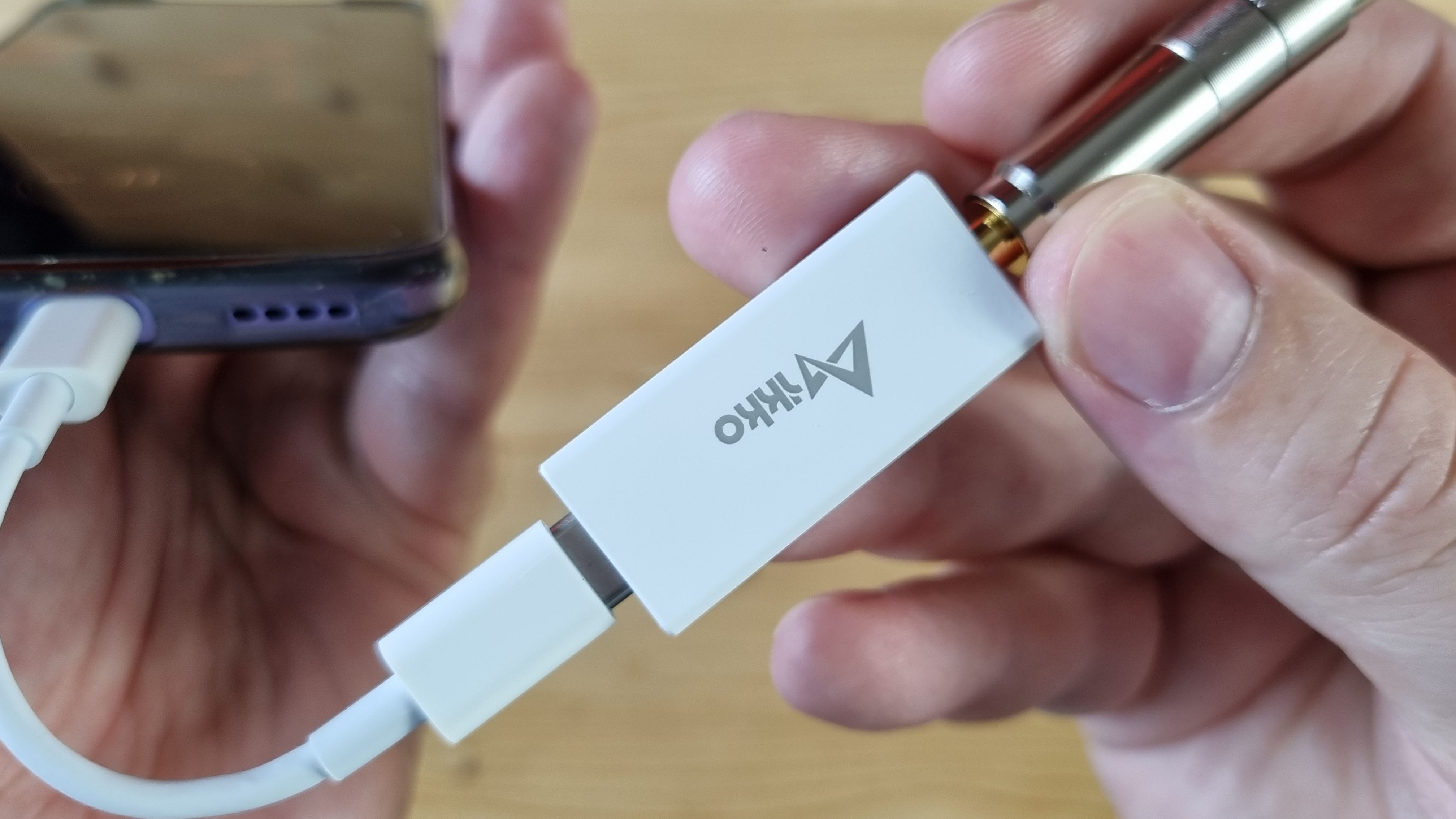 Обзор ikko ITM02: компактный мобильный ЦАП для iOS и Android / Аудио и звук / iXBT Live