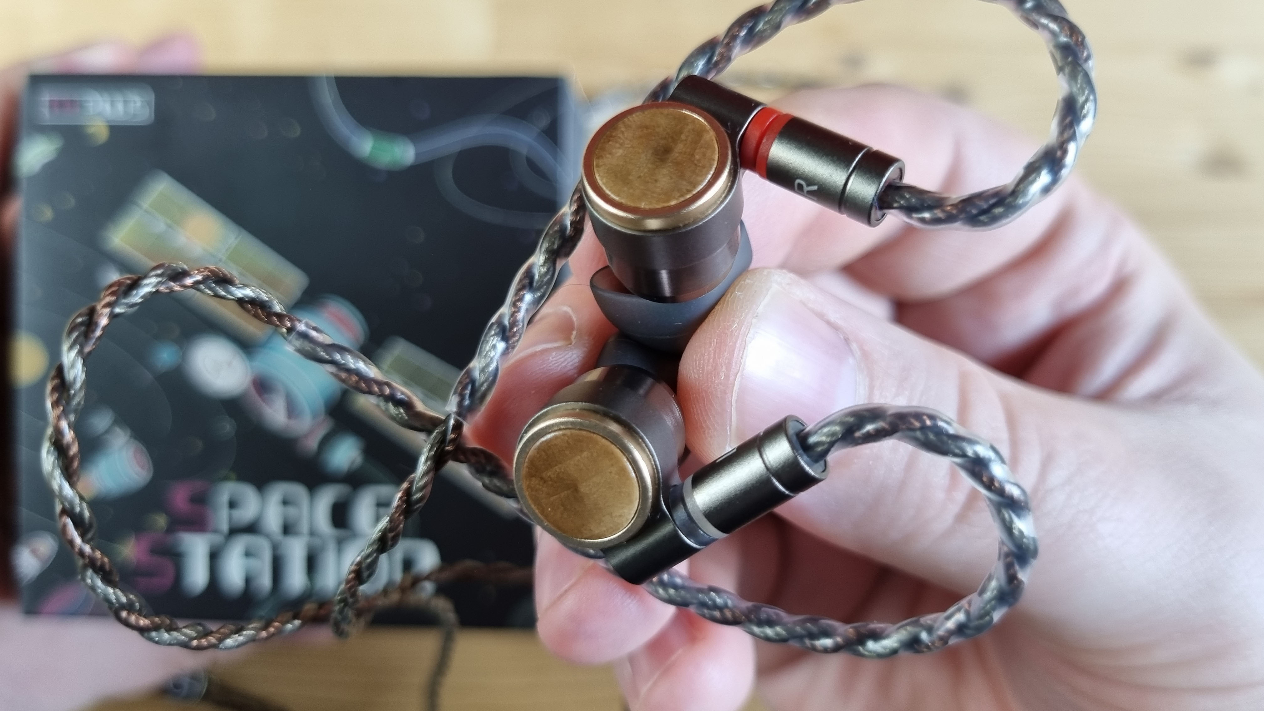 Обзор TinHiFi T4 Plus: отличные динамические наушники / Аудио и звук ...