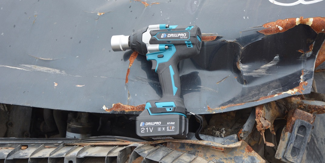 Открутит любую гайку: обзор гайковерта Drillpro / Инструменты и ...