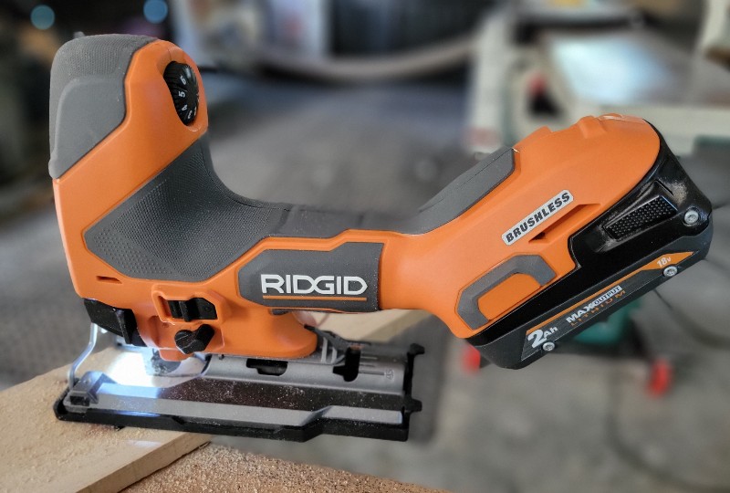 Производитель Ridgid выпустил модель аккумуляторного лобзика R86346 ...