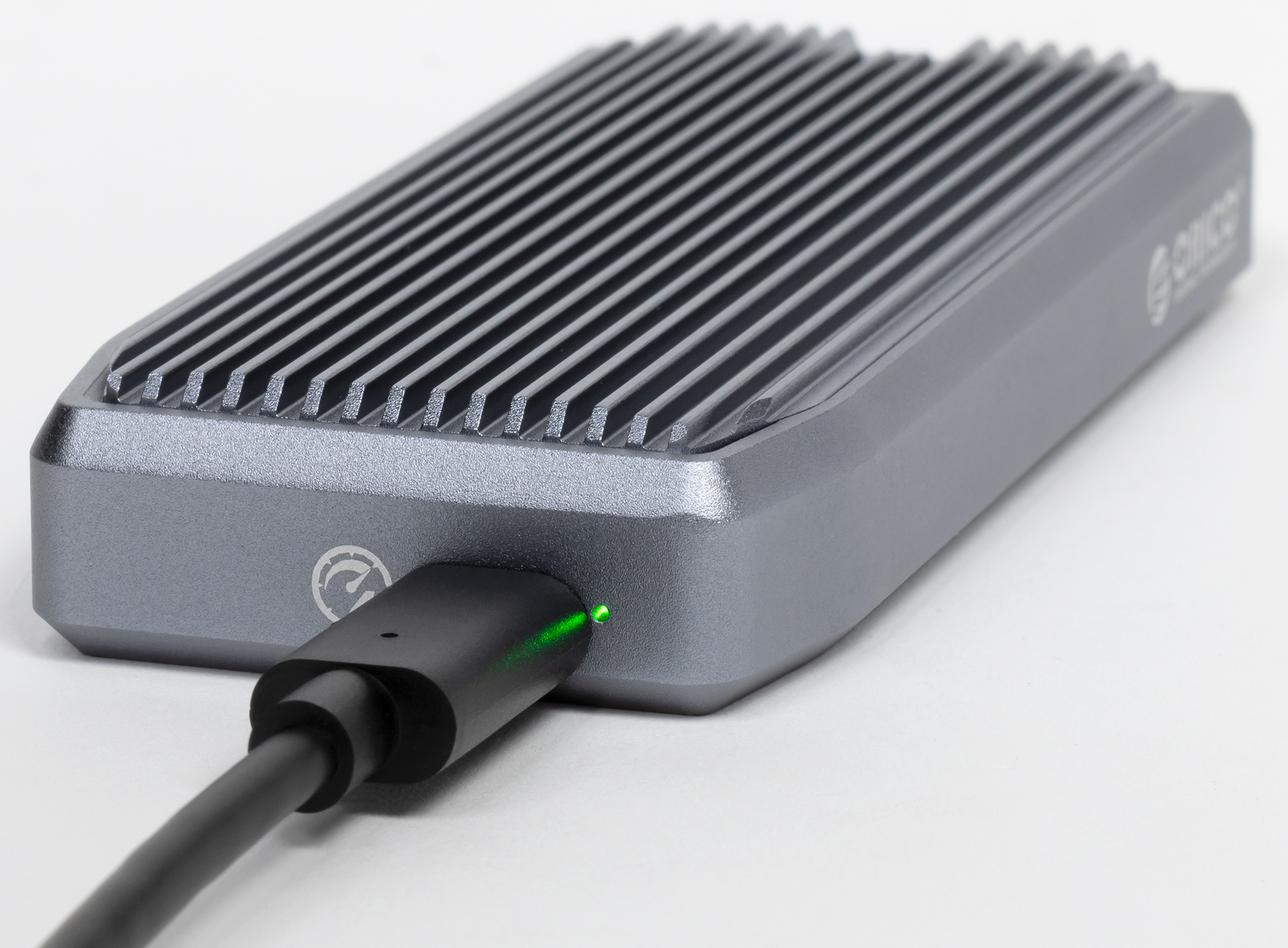 Собираем большой, зато достаточно быстрый внешний SSD с двумя ...