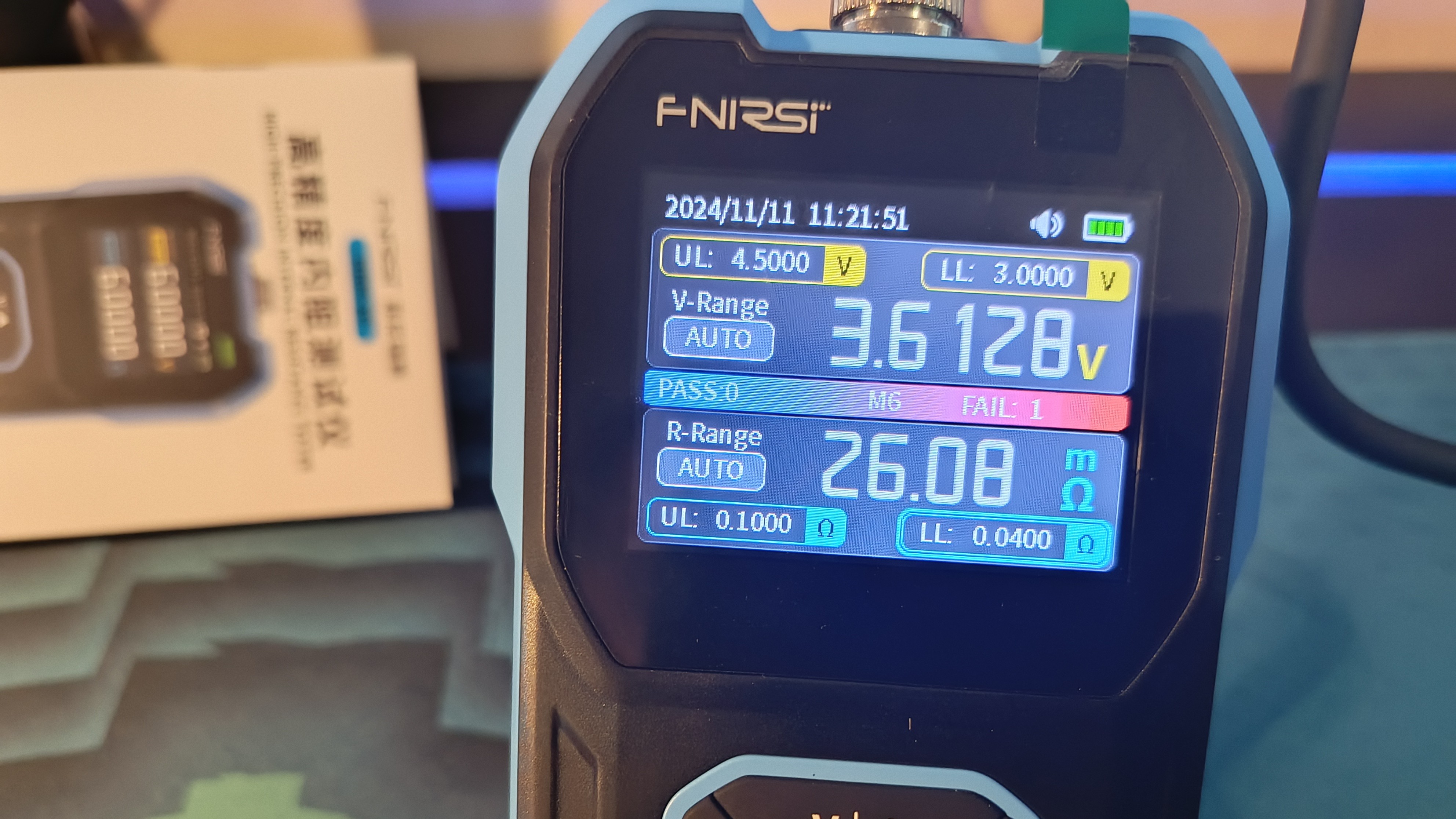 Обзор FNIRSI HRM-10: тестер внутреннего сопротивления и напряжения аккумуляторов 18650 ...