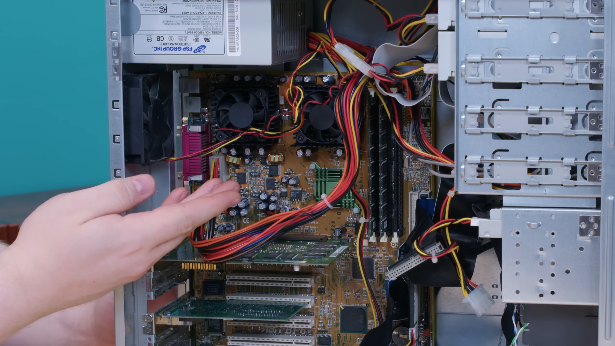 Зачем энтузиасты собирали двухпроцессорные ПК в начале 2000-х / Платформа ПК / iXBT Live