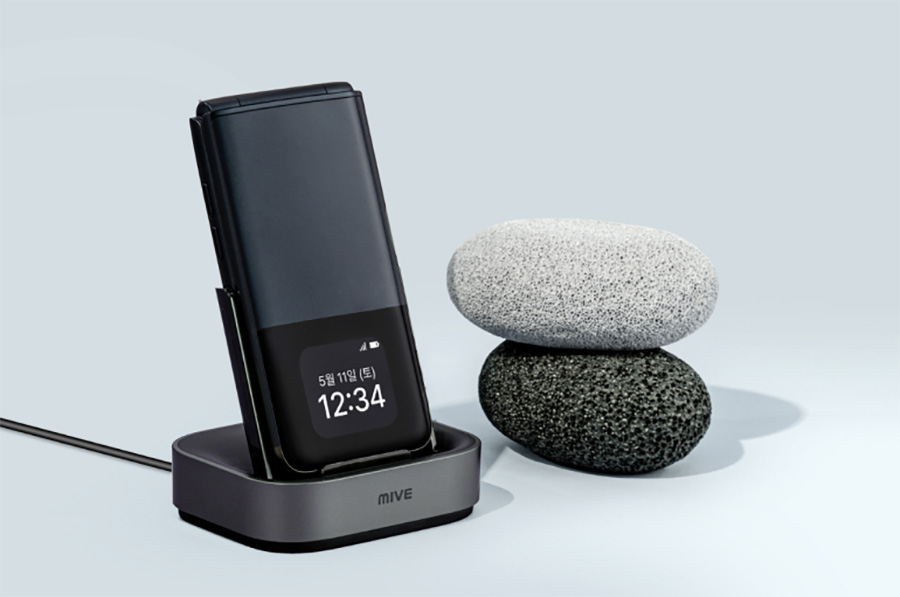 Представлена кнопочная раскладушка на базе Android ALT Mive Style ...