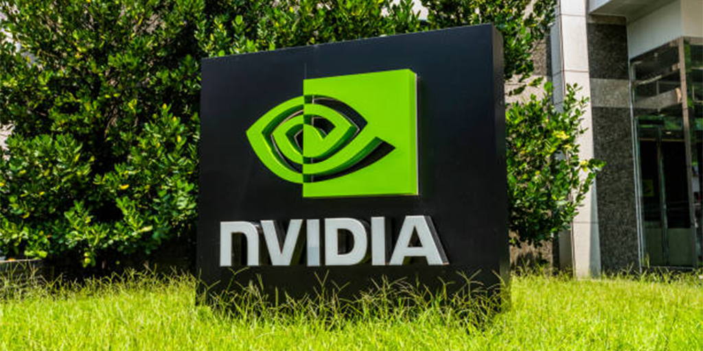 Nvidia выпустит более дешевый чип Blackwell AI для Китая / Платформа ПК / iXBT Live