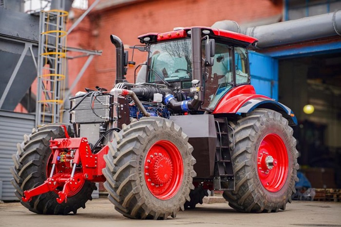 Представлен трактор BELARUS 5425 с двигателем на 542 л. с. и баком на 10 часов работы / Авто и ...