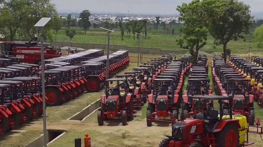 МТЗ поставил в Нигерию 2000 тракторов / Авто и транспорт / iXBT Live