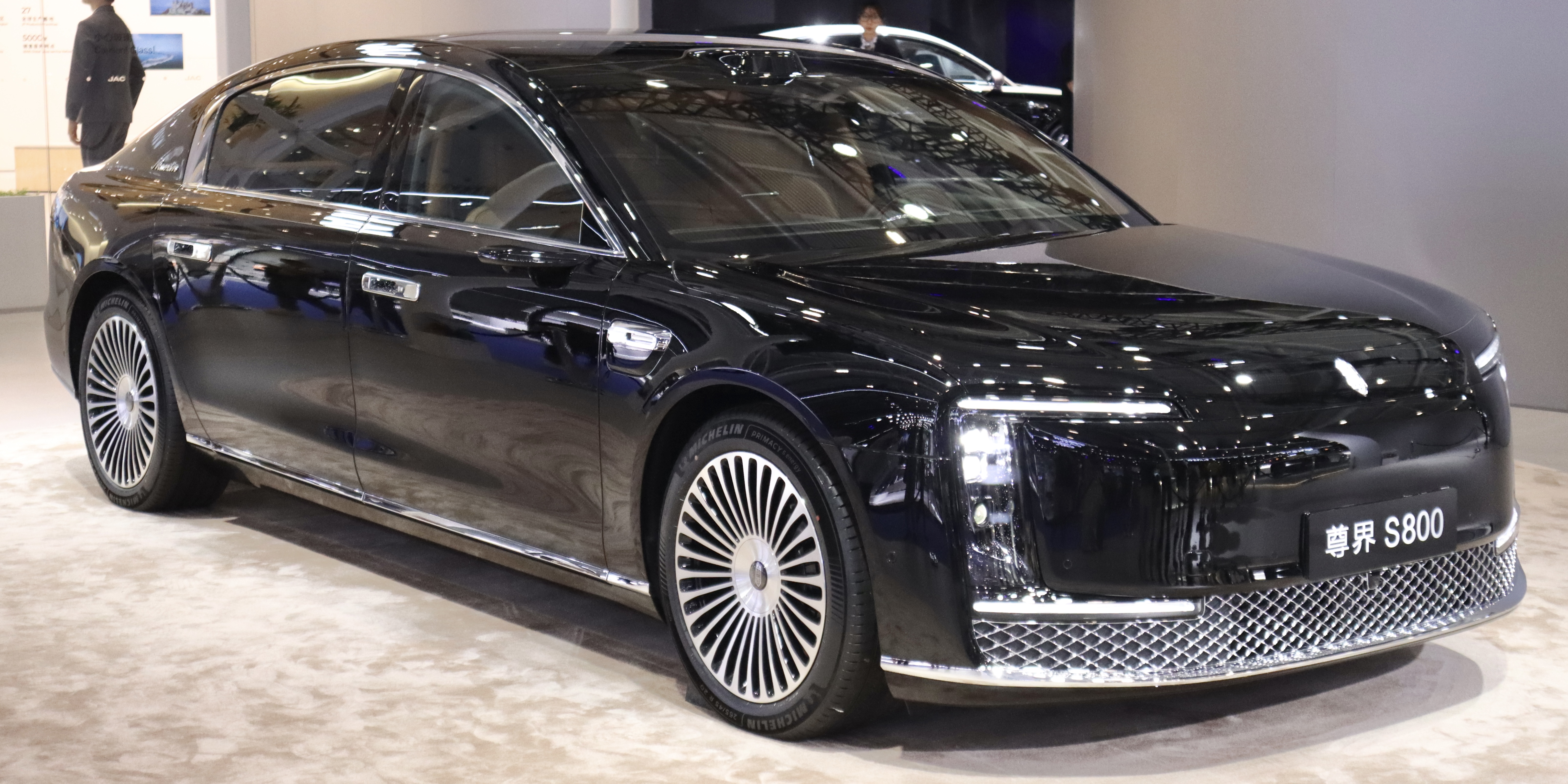 Новый флагман Maextro S800 от Huawei и JAC собрал 6500 предзаказов за месяц / Авто и транспорт ...