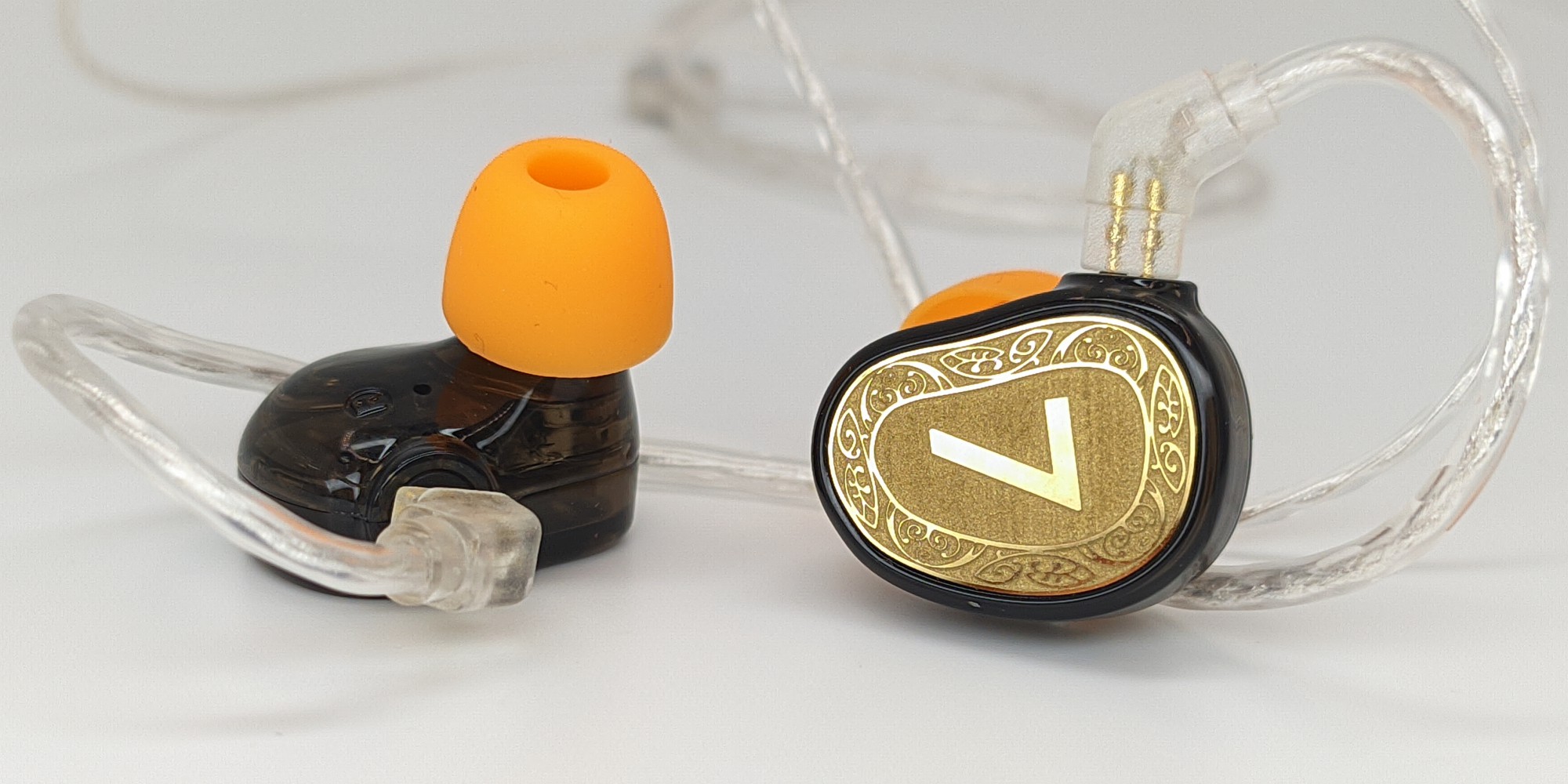 7HZ Elua Ultra - обзор внутриканальных наушников с двумя динамическими ...