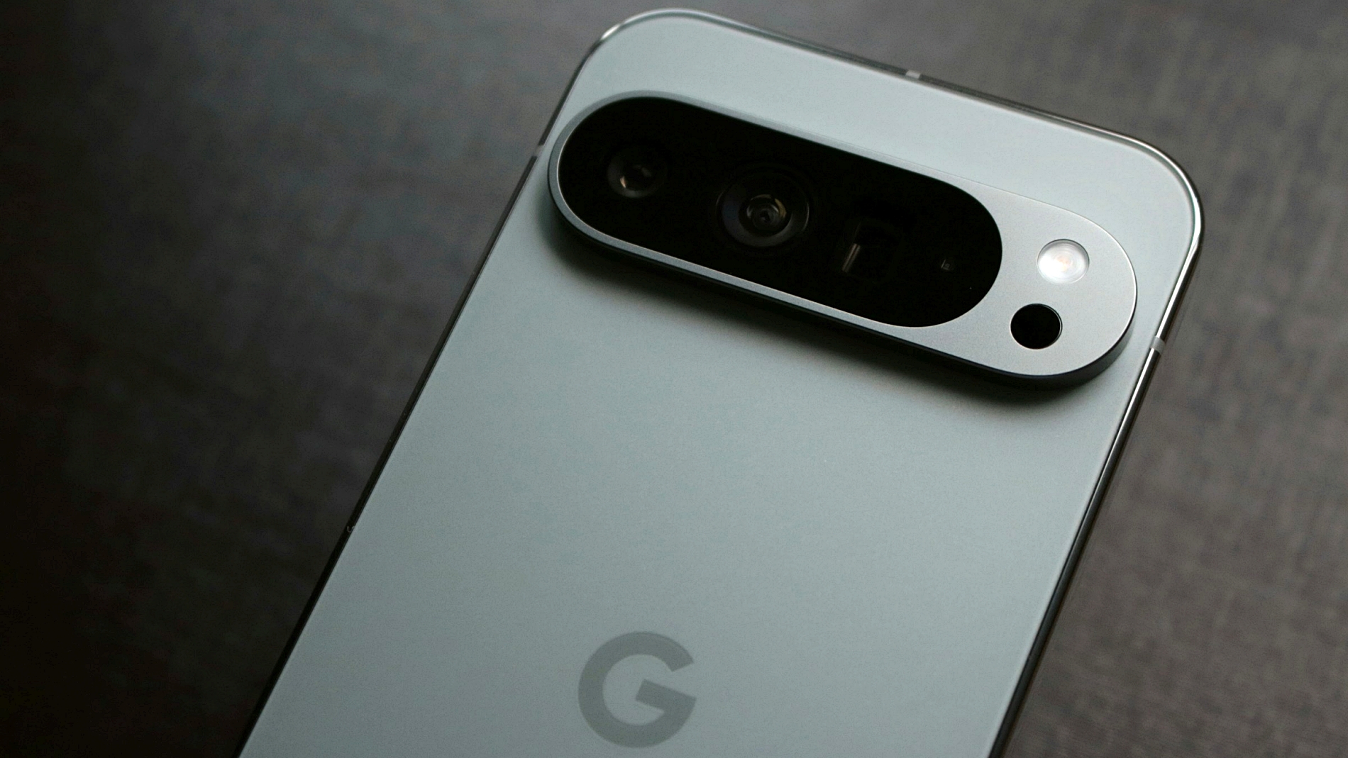 Android 16 QPR1: обновление для некоторых Pixel 10 выходит раньше срока / Смартфоны и телефоны ...