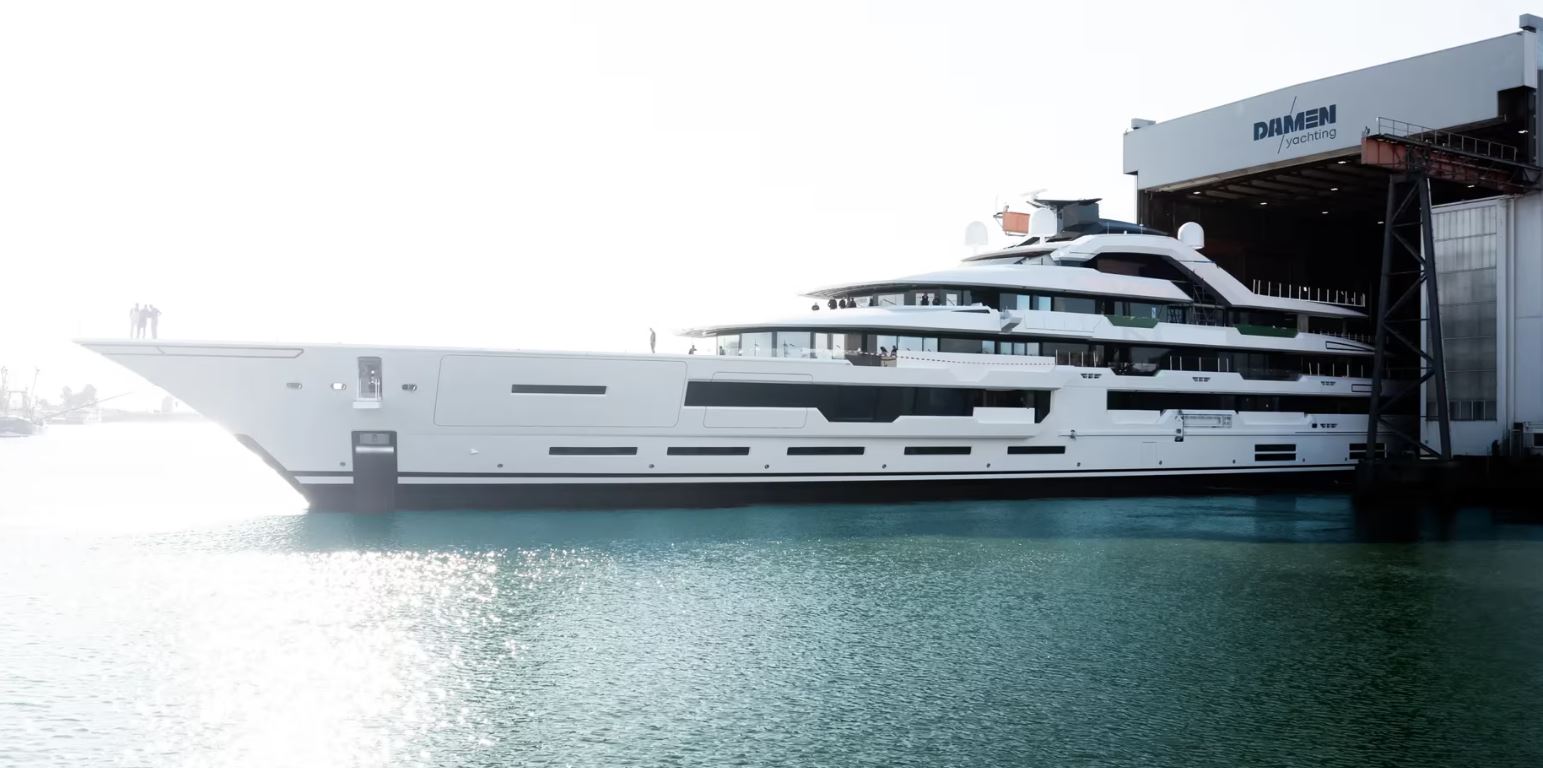 Из серии супер. Компания Damen Yachting спустила на воду на верфи Amels ...